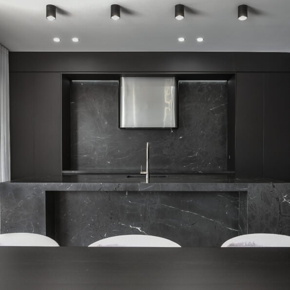 Omega Black Quartzite | Premium Quartzite Slab | Avant Stone
