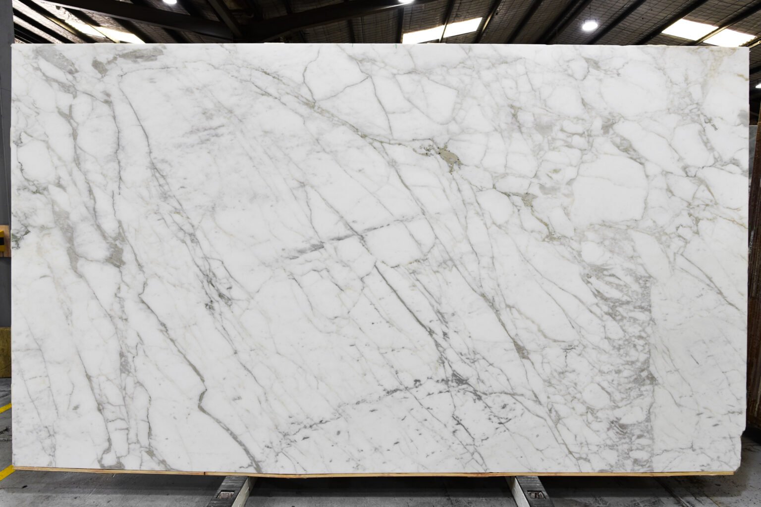 Calacatta Vagli Marble | Italian Marble Slabs | Avant Stone