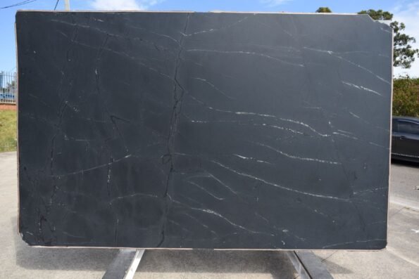 Omega Black Quartzite | Premium Quartzite Slab | Avant Stone