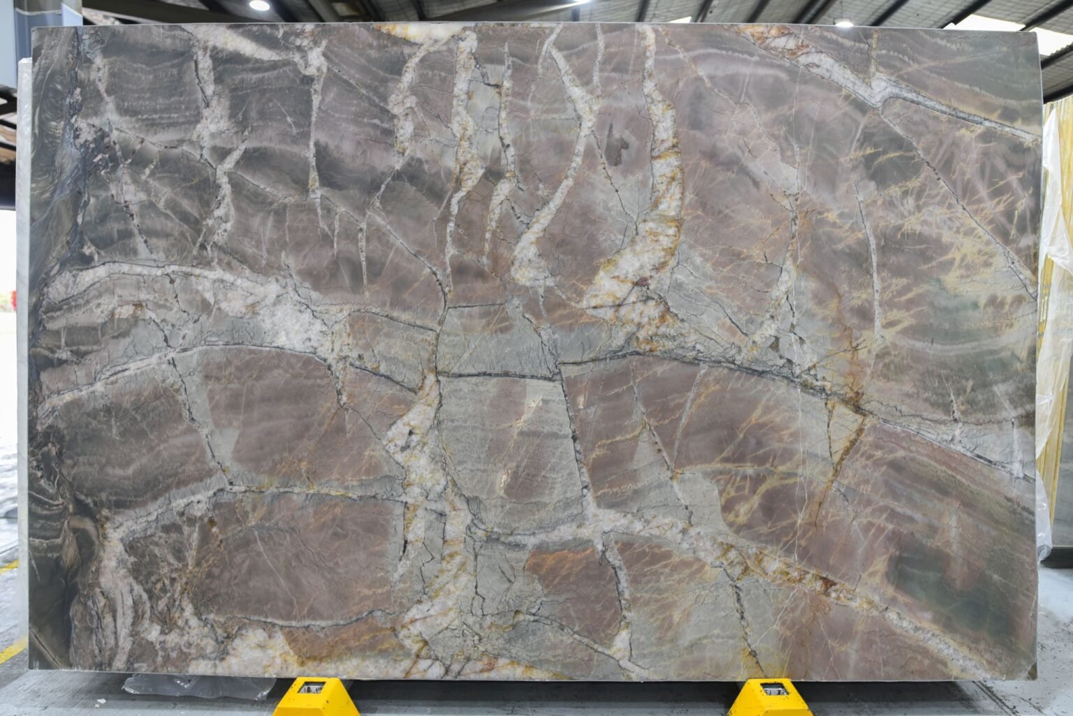 Scarlet Rose Quartzite | Premium Quartzite Slab | Avant Stone